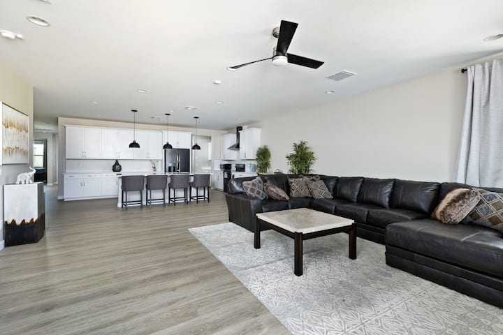Modern 3 Bedroom Casa Grande Home - Casa Grande, AZ