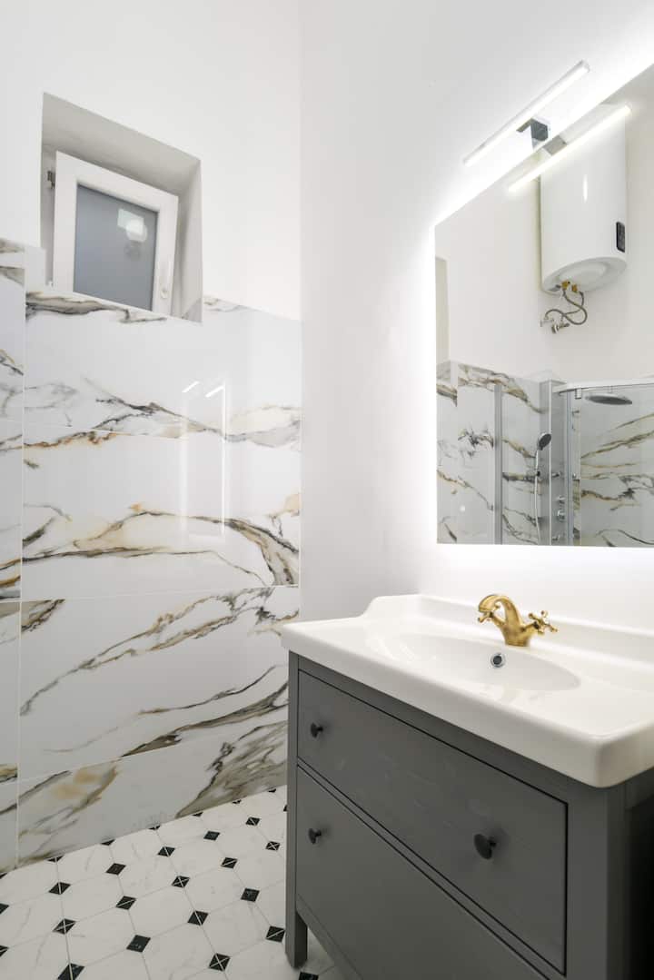 Stylish One Bedroom Apartment@city Center With Ac - Budapest