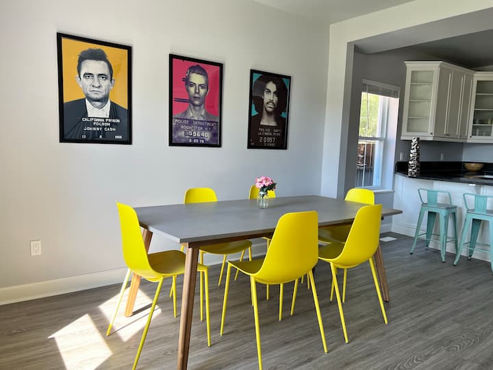 Reno’d Century House Downtown W/ Sandbanks Pass - Belleville