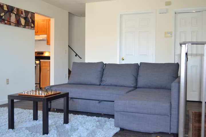 Fall Discount Large 3 Bd 2.5 Bath Townhome - Edison, NJ