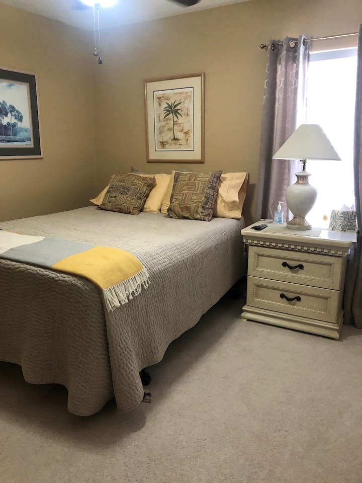 New Townhome Mins From All Attractions & Airport!! - Orlando