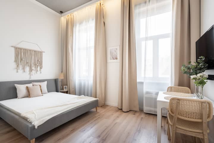 A62 - Superior Apartment, Best Location By Bqa - Budapest