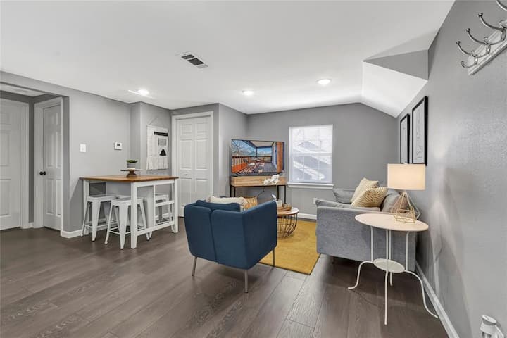 Super Cozy/queen Bed/fast Wi-fi/close To Downtown! - Houston, TX