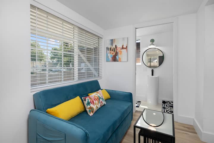 ★Divine 1b1b 5min. Drive To Rose Bowl Stadium★ - Pasadena, CA