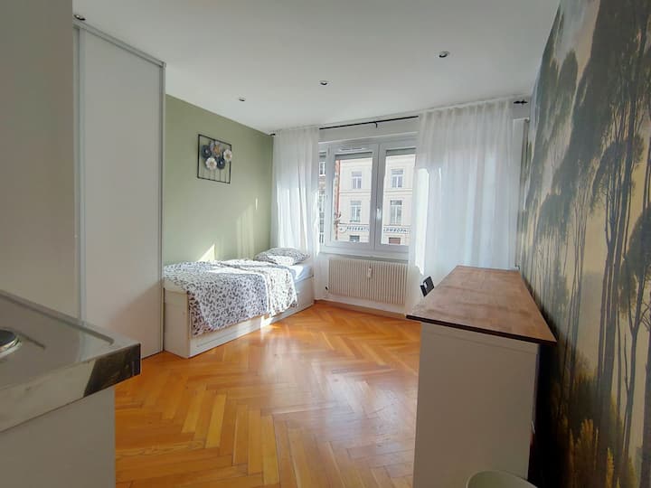 Studette C - Lille Centre Opéra - Lx85 - Lille