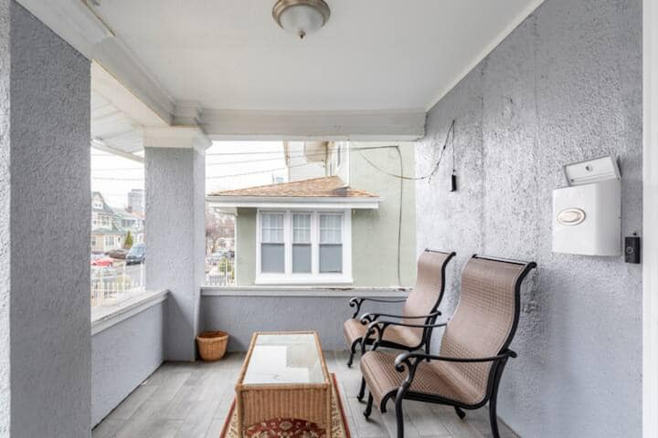 Commuter Hub Near Ewr And Nyc (3a)