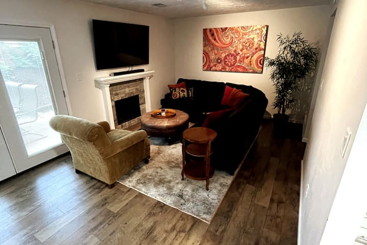 Quiet Townhome Close To Hospitals, Stadium And Wvu - Morgantown, WV