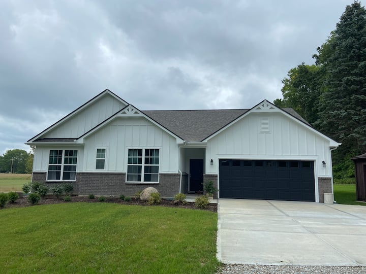 3 Bedroom Home In The Country Near Grand Park - Zionsville, IN