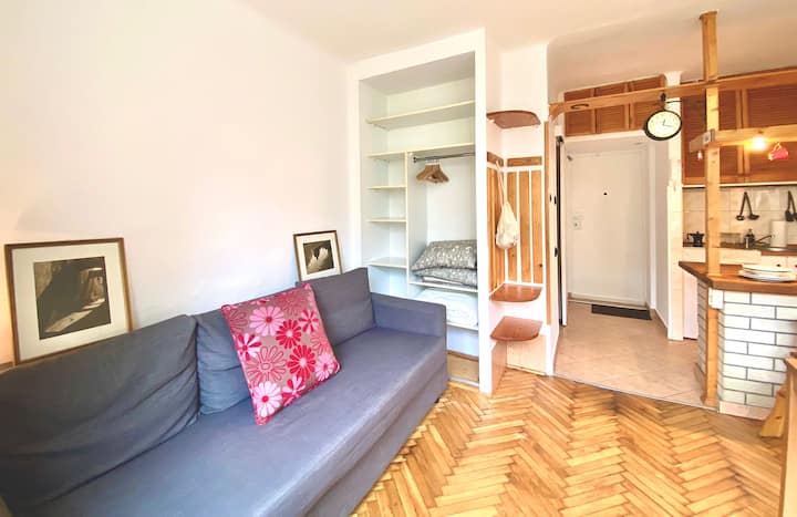 Uroczy Mini-apartament W Sercu Starego Mokotowa - Warsaw