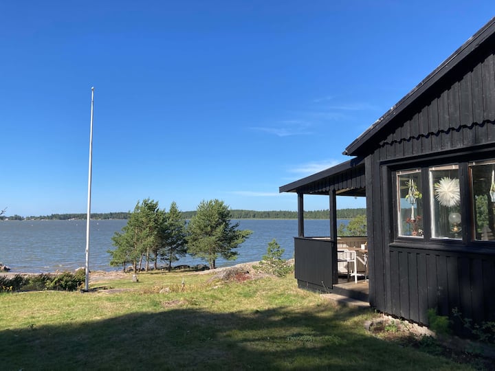 Nice Waterside Cabin By Lake Vänern - Kristinehamn