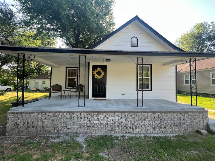 Heavenly Hideaway W Fast Wifi-close To Everything - Tulsa, OK