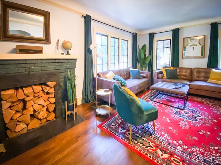 🦆 The Mallard Manor | Hip 5 Bd Historic Home - Eugene, OR