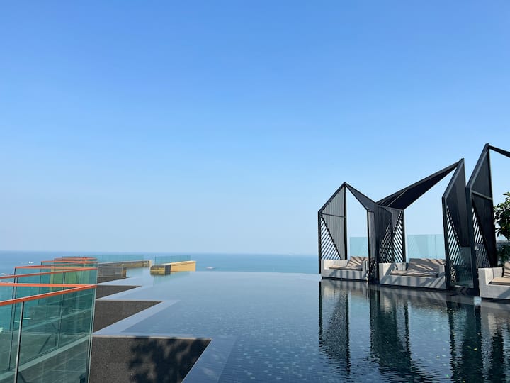Luxury Edge Central Pattaya #N#Condo in the center of Pattaya, great ...