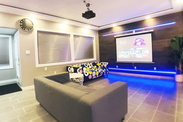 Modern, Cheerful 3-bedroom Flat+free Parking - Halifax