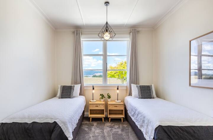 Lake Maraetai Lodge, Mangakino, Twin Single Room - Mangakino
