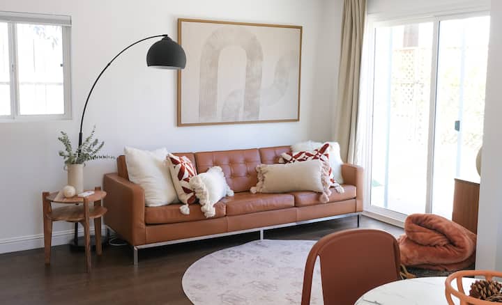 Happening Highland Park Stylish 1 Bed Guesthouse - Los Angeles, CA