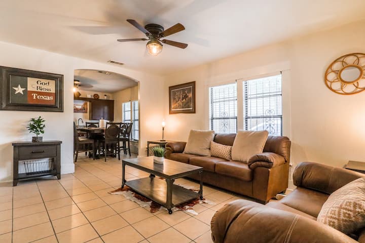 Stockyards Home, Walk To The Stockyards! - Fort Worth, TX