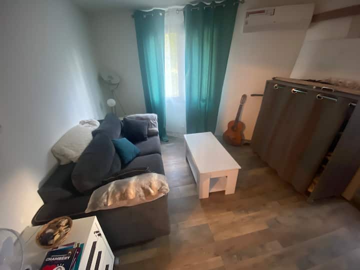 Studio Très Bien Situé Entre Lacs Et Montagnes - Lac d'Aiguebelette