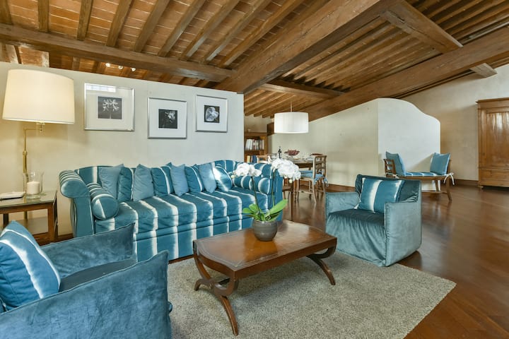 Tiepolo Romantic Penthouse In The Oltrarno - Florenz