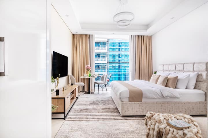 Bright & Cozy Studio In Business Bay W/canal Views - 