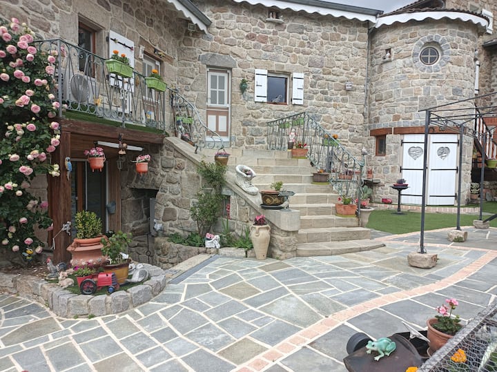 Gite Dans La Tour - Le Cheylard
