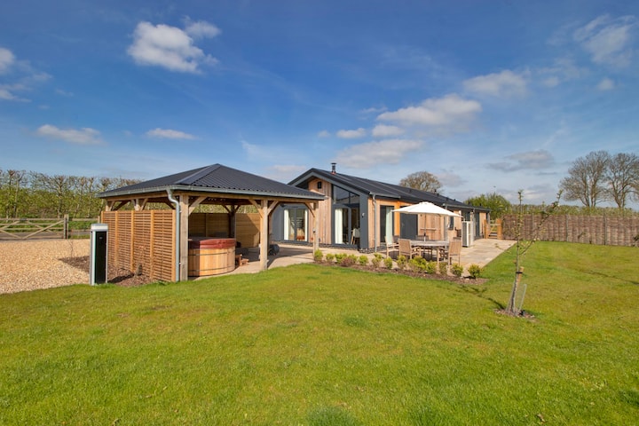 Holly Lodge And Little Orchard Holiday Rental - Kent