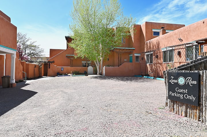 Zona Rosa 70/73 Combination Unit - Santa Fe, NM