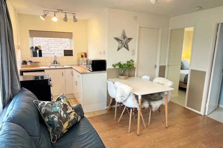 Hemsby Holiday Chalet. Convenient For Sandy Beach. - Hemsby