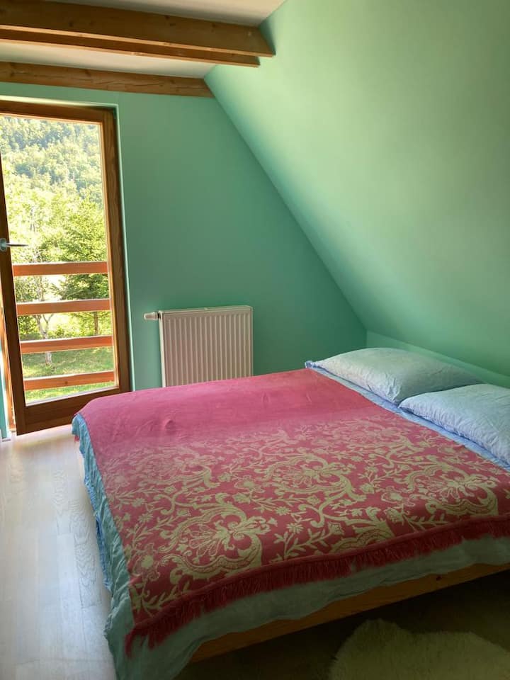 Peacefull Family Holiday Home - Soča