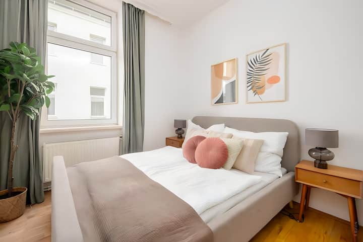 Stylish 3br Apartment - 8 Min Walk To Metro Stop - Wien