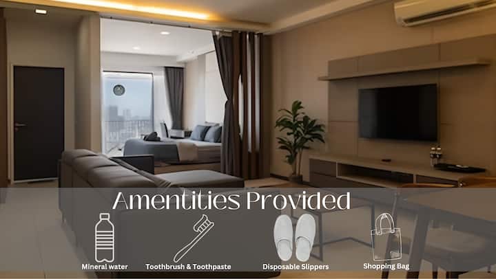 Deluxe Seaview Suite King Bed By The Only Bnb - Tanjung Tokong