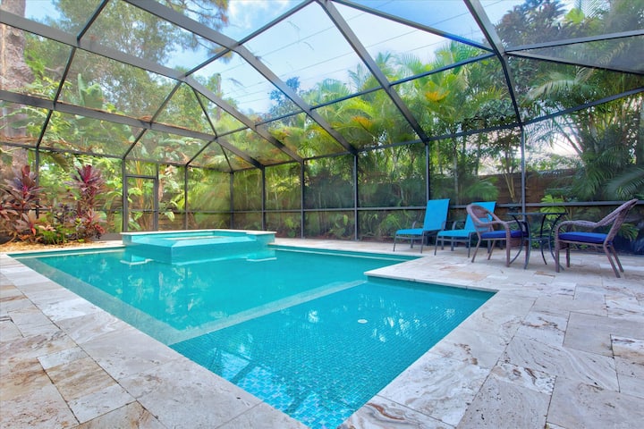 Designer Pool Home W/ Outdoor Kitchen Near Siesta! - Sarasota, FL