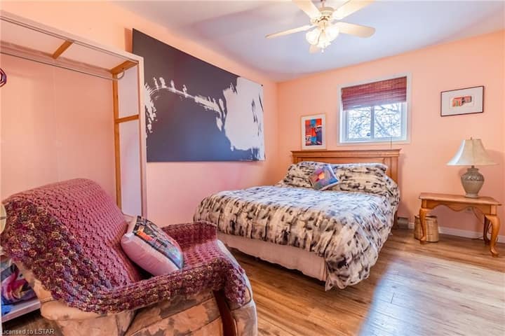 Top Floor Apartment - London