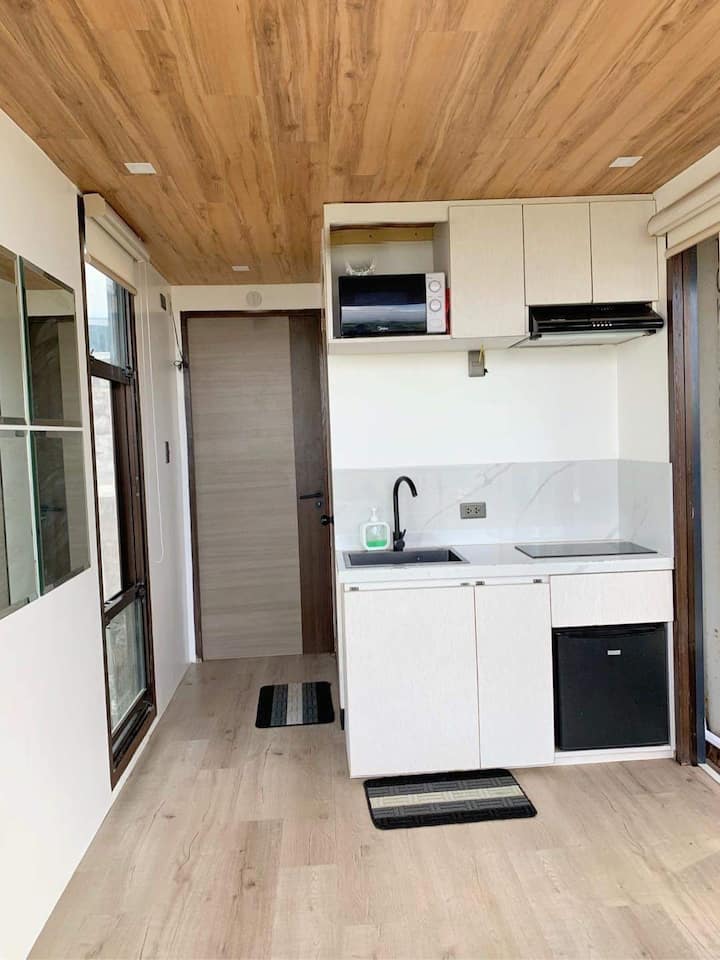 Experience Living In A Tiny Container Home - Binangonan