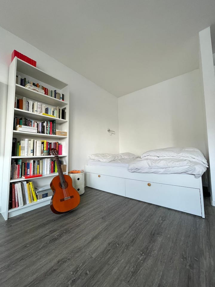 Lovely 1-bedroom Appartement In Düsseldorf - Düsseldorf
