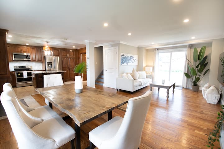 Luxury Home | Tempur-pedic King Beds - Ottawa