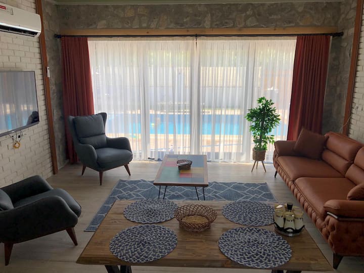 Müstakil Havuzlu Jakuzili Lüx Taş Villa - Fethiye