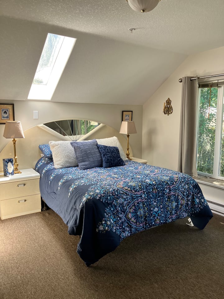 Little Mountain Manor. Come Refresh Your Spirit. - Parksville