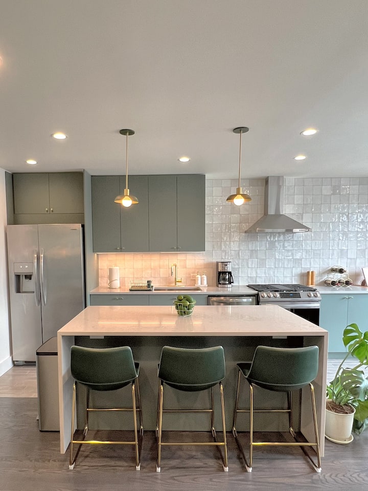 Brooklyn Apt W/ Private Parking & Close To Subway. - Crown Heights, NY