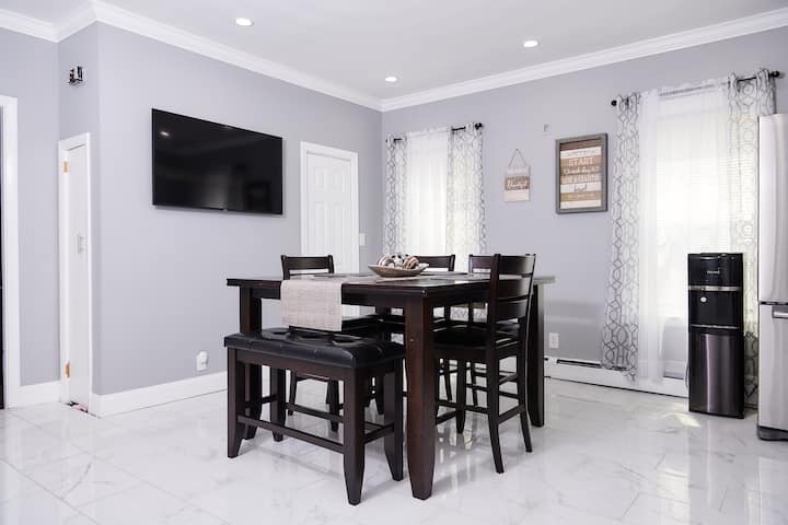 Welcoming 2br Apt In Providence Near Downtown - Providence, RI