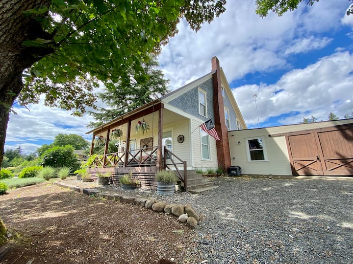 Columbia Gateway Farmhouse - Vancouver, WA