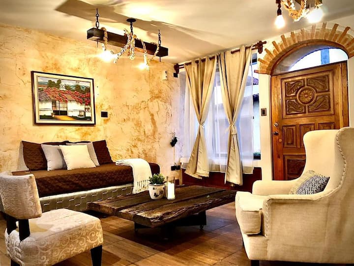 Casahuipil En Antigua Piscina/netflix/jacuzzi+$30 - Antigua Guatemala, Guatemala
