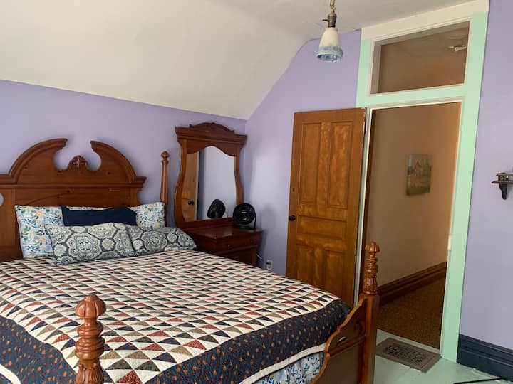 Comfortable Historic House - Tawas City, MI