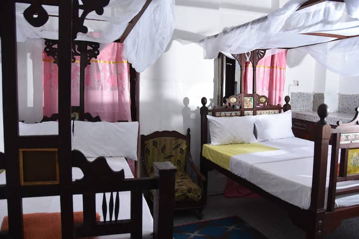 Cheerful 6 Bed Room With Free Parking, Wi-fi & Etc - Zanzíbar