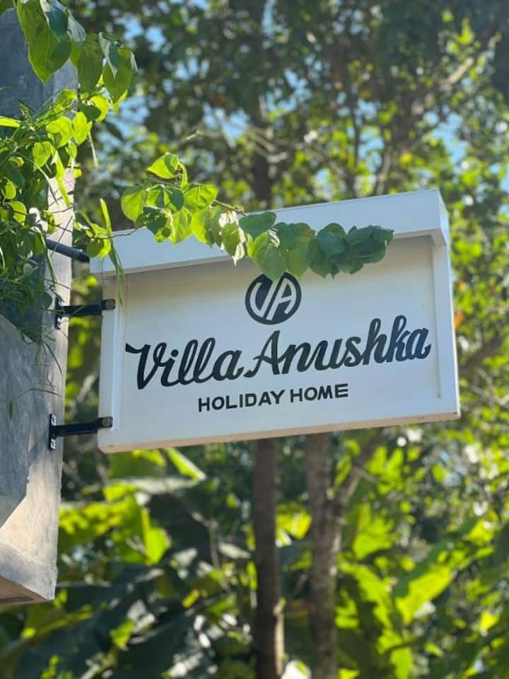 5- Bedrooms Luxury Villa, Free Parking - Hikkaduwa