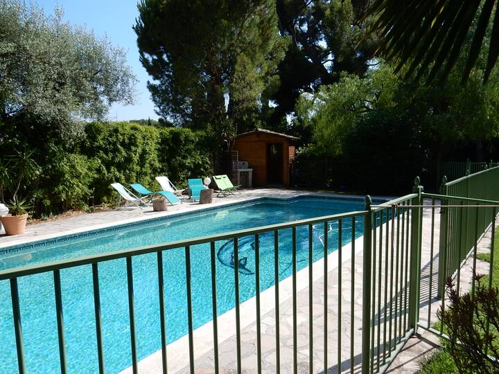 3 Chambres Au Calme Absolu.
Jardin / Piscine - La Seyne-sur-Mer