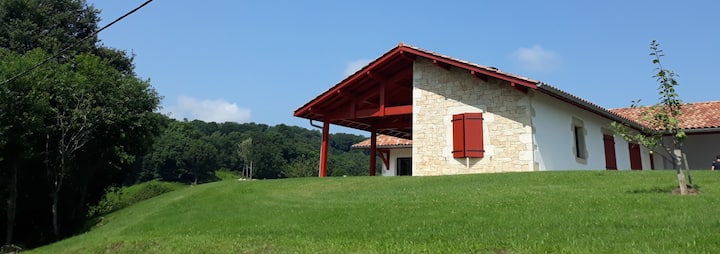 Maison Dans L'interieur Du Pays Basque - Cambo-les-Bains