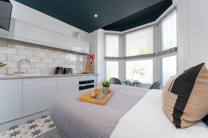 Stylish Southampton Base • Free Laundry & Parking - Southampton