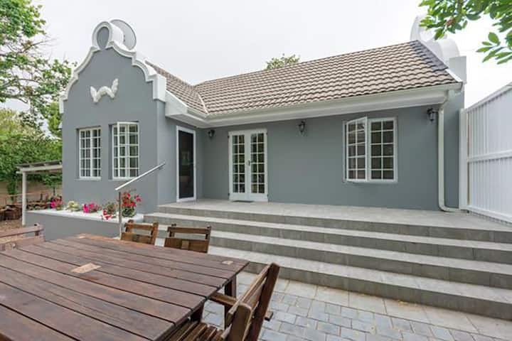 Wanderlust - 2 Bedrooms With Serene Mountain Views - George
