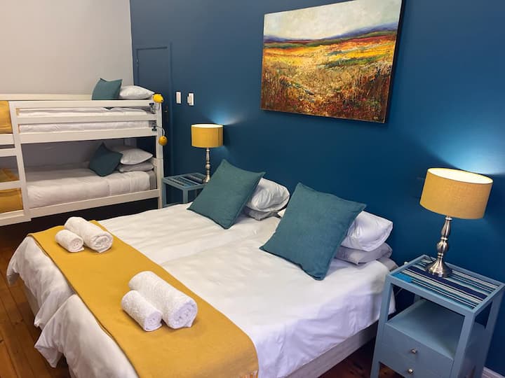 Cherry House - Ideal Stopover For Traveling Guests - George